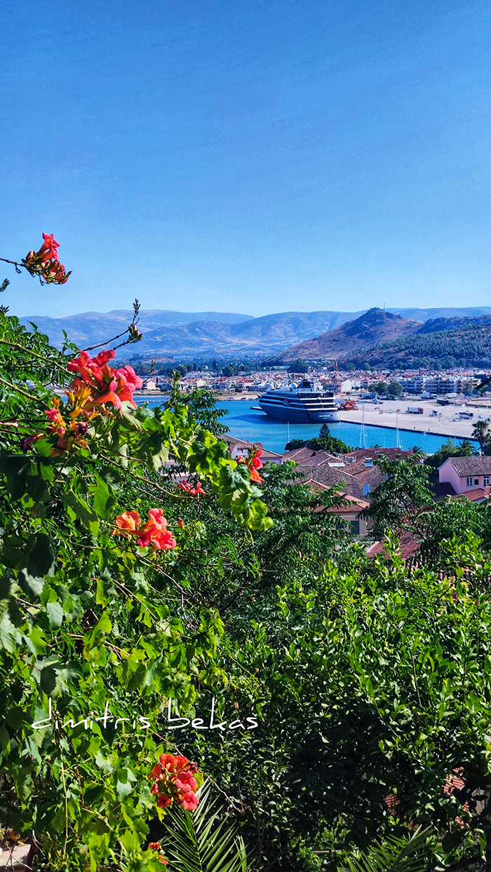 Το World Traveller έκανε νέα άφιξη στο Ναύπλιο και χάρισε όμορφες εικόνες