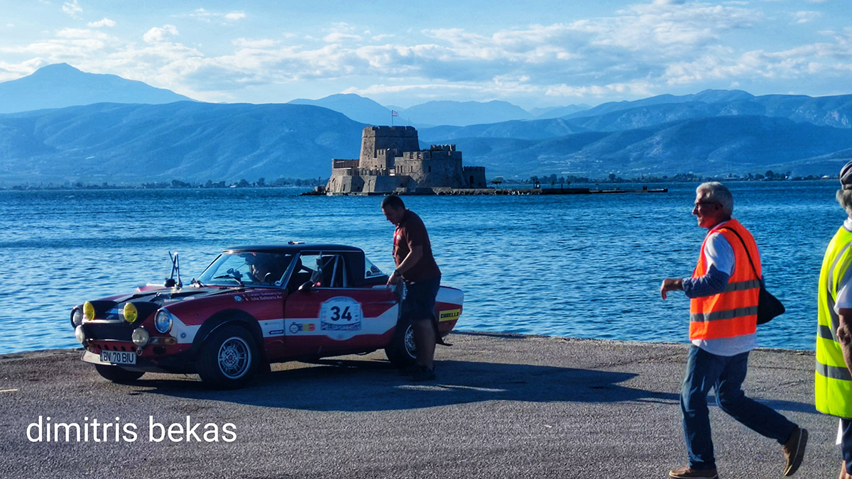 Το Ναύπλιο έγινε σκηνικό για ένα ταξίδι στην ιστορία της αυτοκίνησης