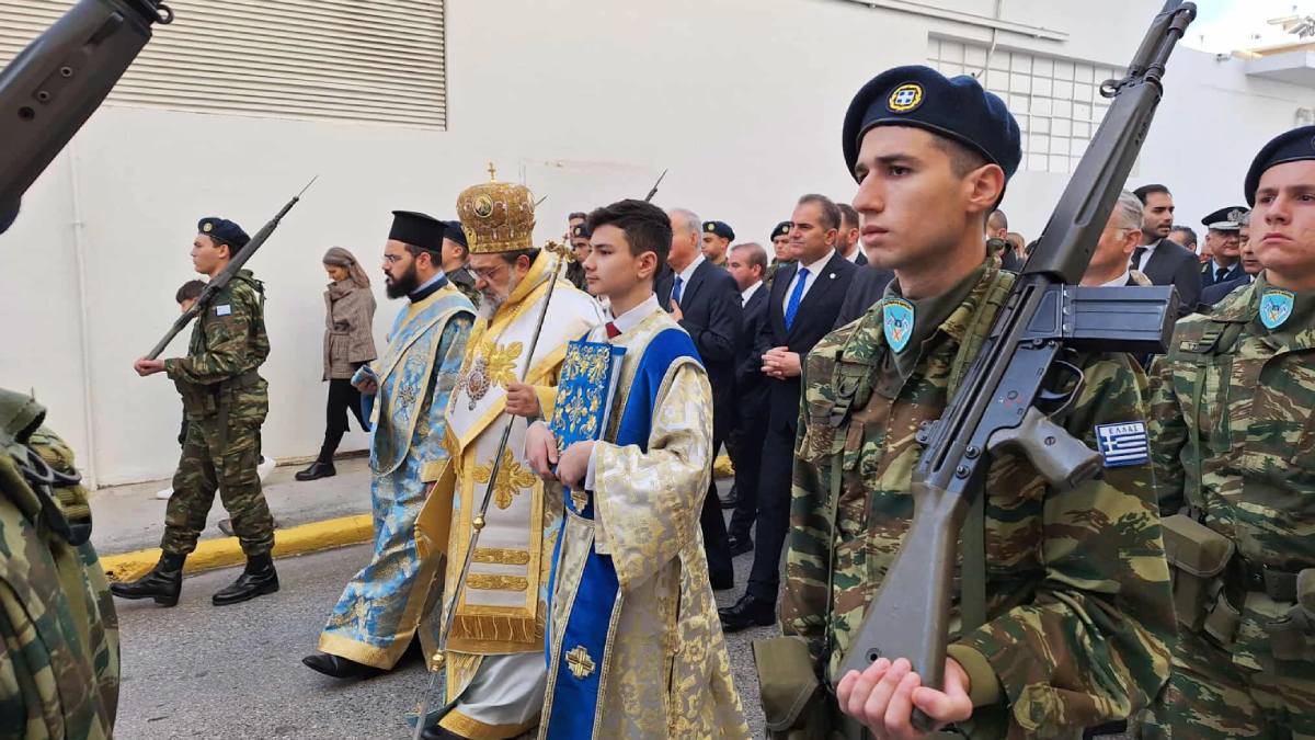 Λαμπρός ο εορτασμός των Θεοφανείων 2026 στην Καλαμάτα - Πλήθος κόσμου ...